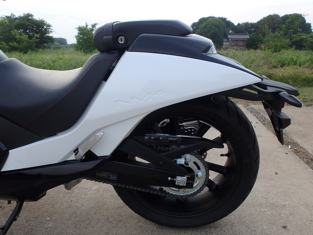 Купить мотоцикл Honda NM4-01: японский мотоцикл Honda NM4-01 в Москве и Санкт-Петербурге на Автобайк